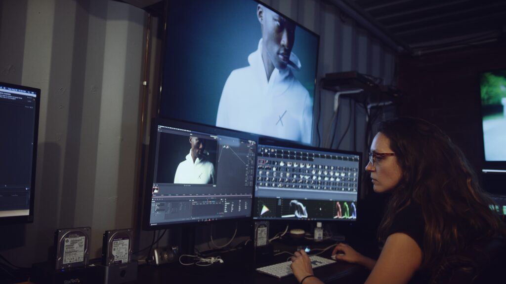 Explore the features of DaVinci Resolve that make it the top choice for ...
